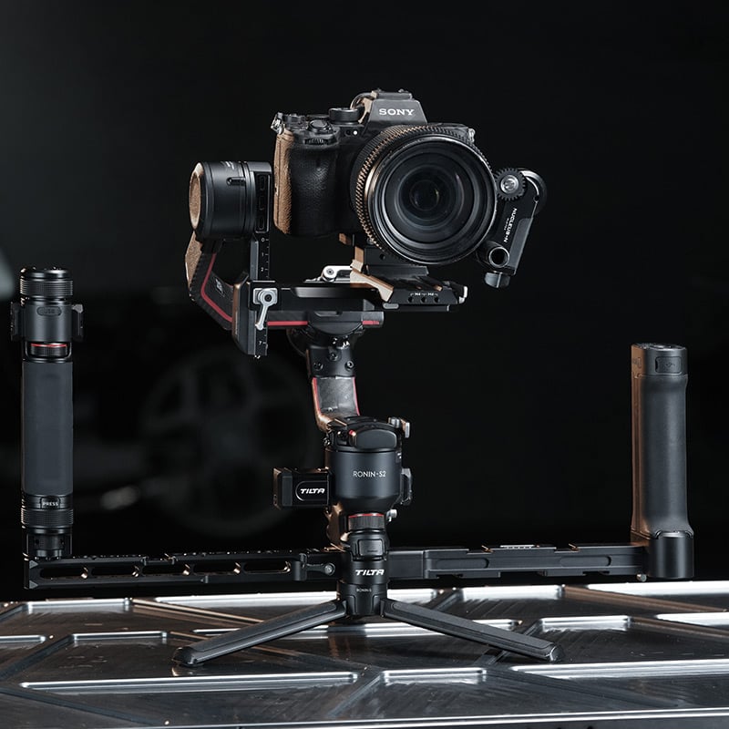 Dual Channel Wireless Lens Control Handle for Advanced Ring Grip | Tilta