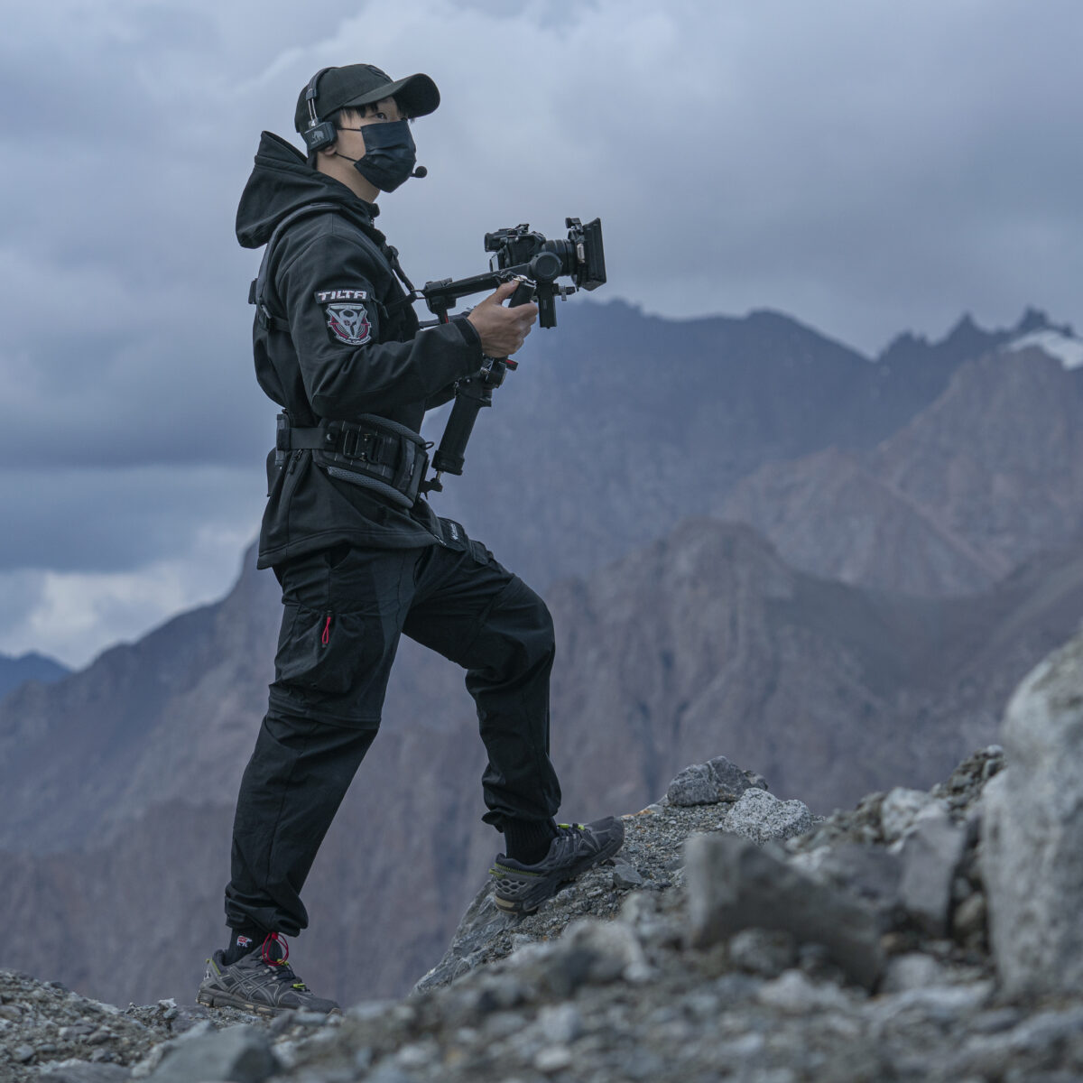 Lightweight Dual Handle Gimbal Support System | Tilta
