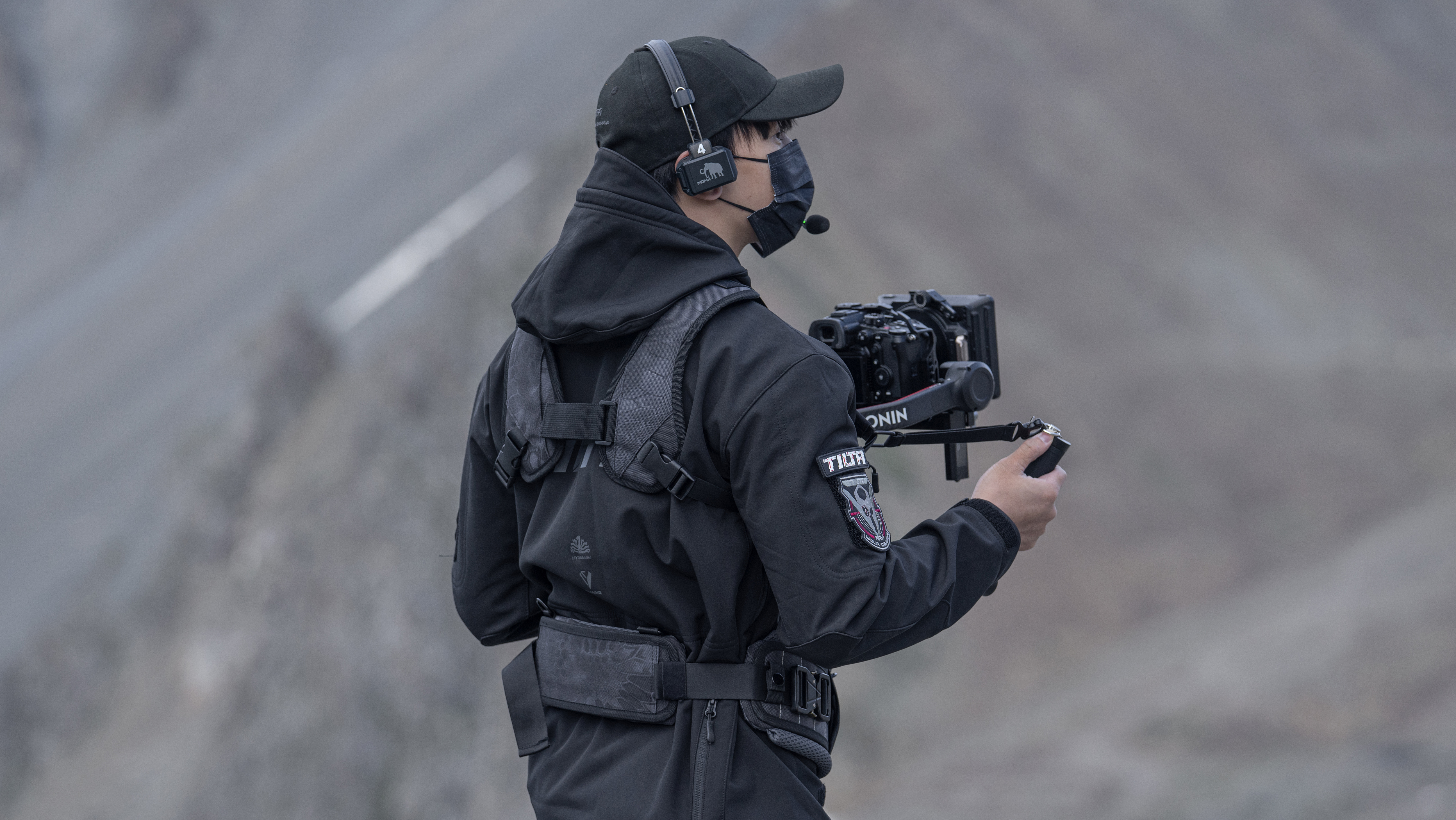 Lightweight Dual Handle Gimbal Support System | Tilta