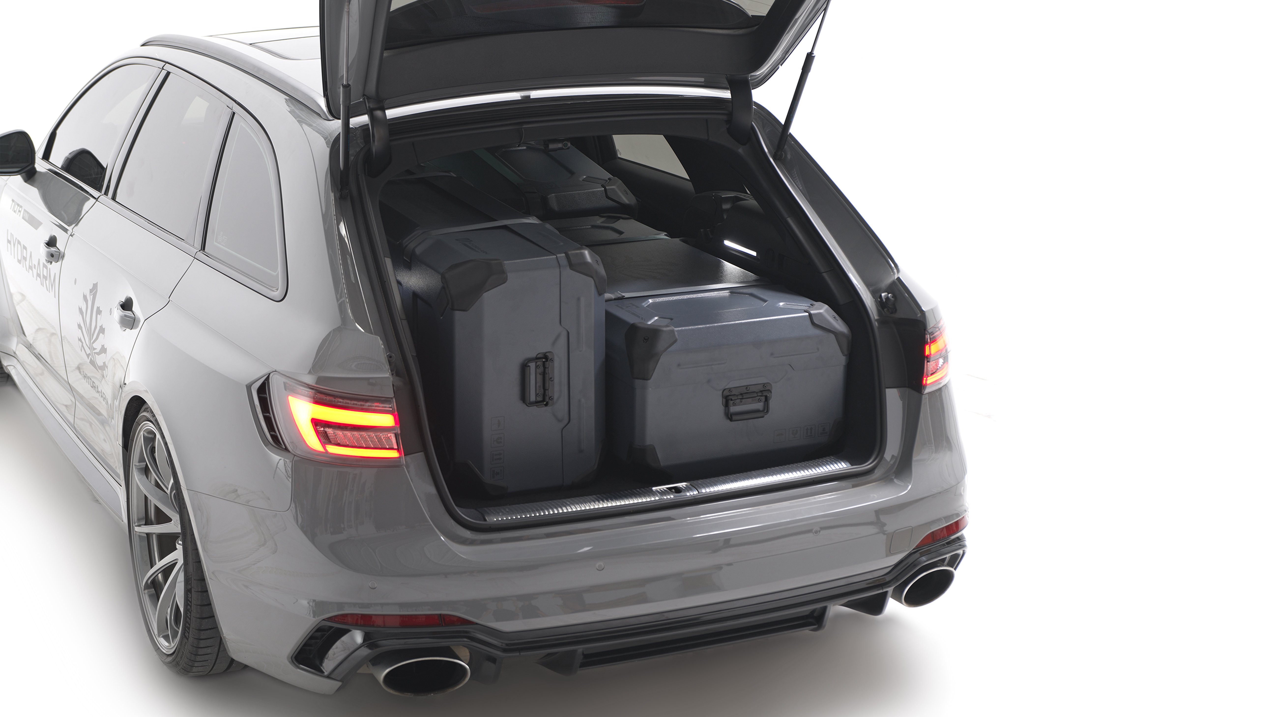 Hydra Arm Mini - Portable Camera Chase Car System | Tilta