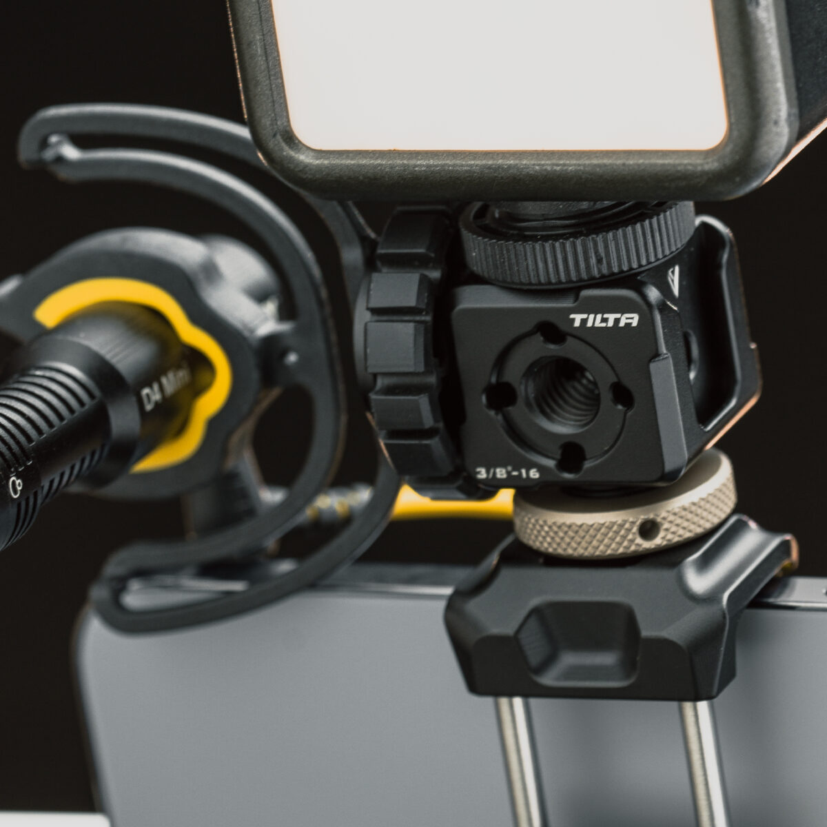 Tilta Multi-Functional Cold Shoe Mounting Bracket - Black | Tilta
