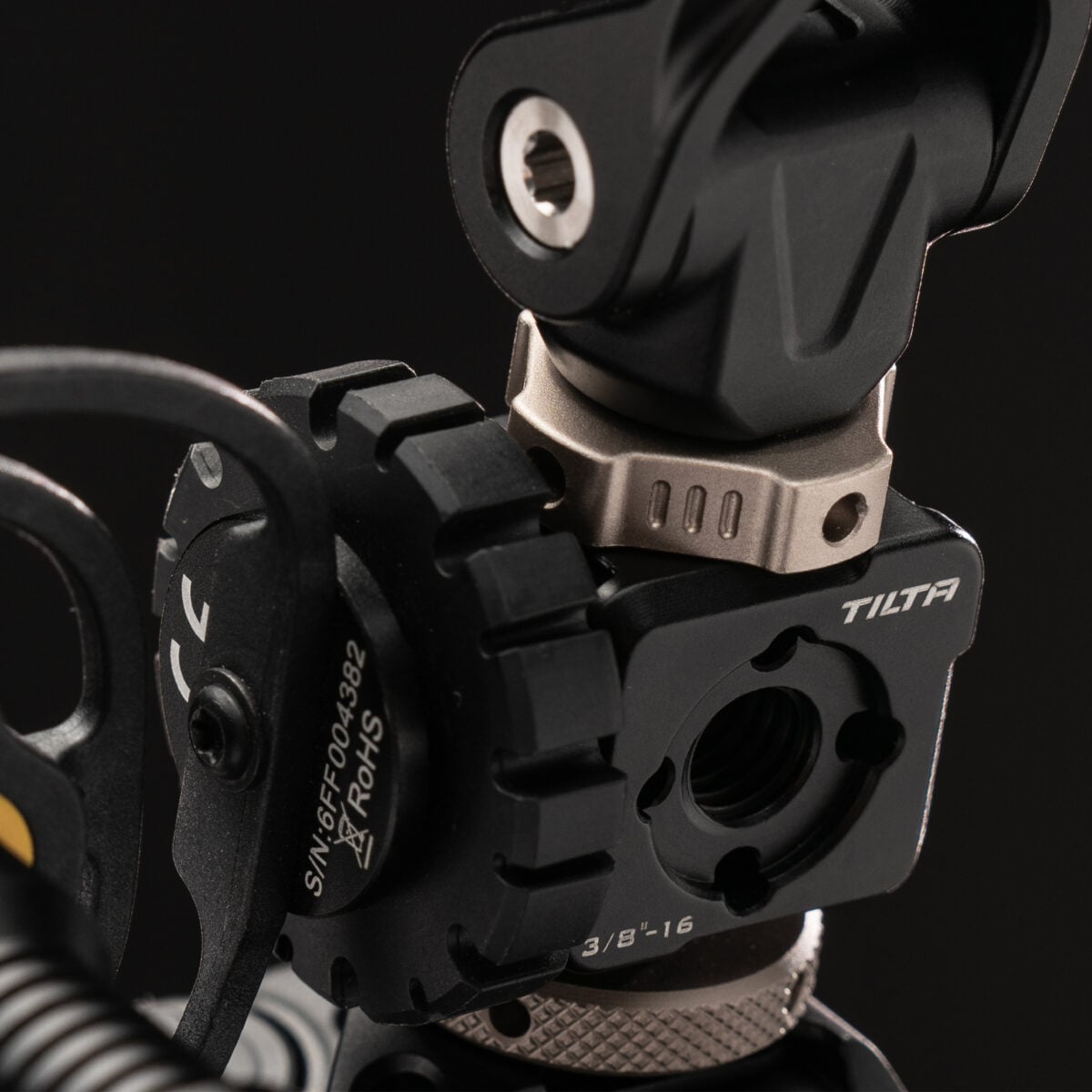 Tilta Multi-Functional Cold Shoe Mounting Bracket - Black | Tilta