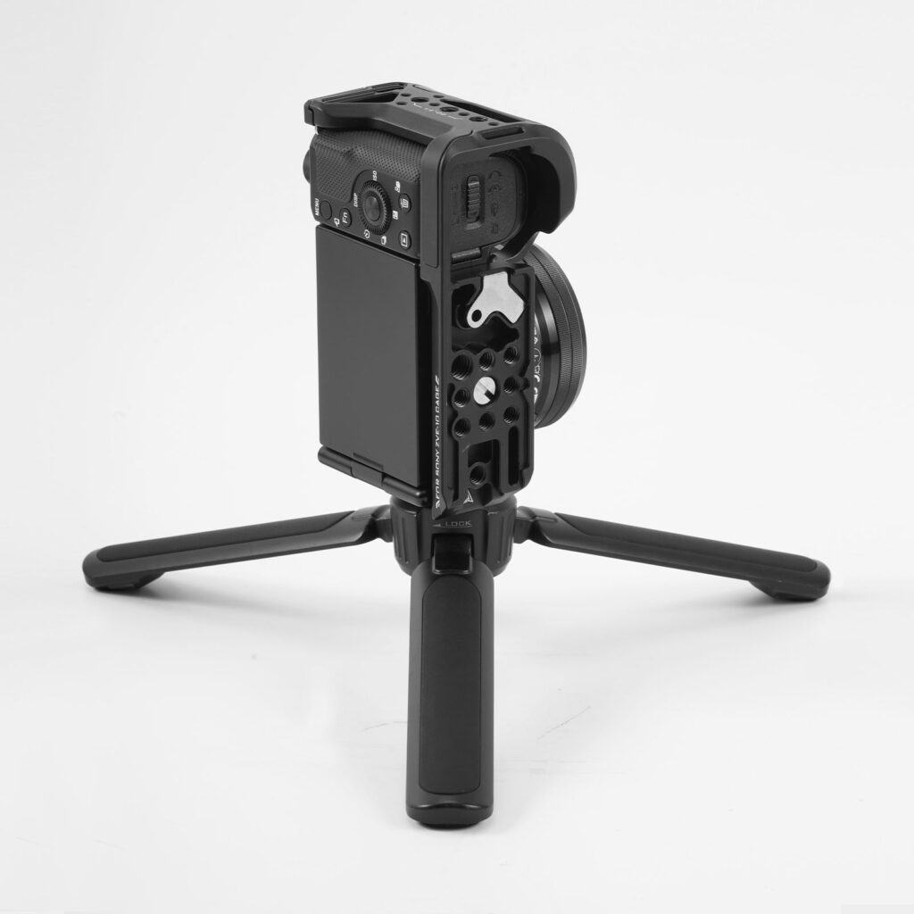 L-Bracket Mounting Plate for Sony ZV-E10 - Black | Tilta