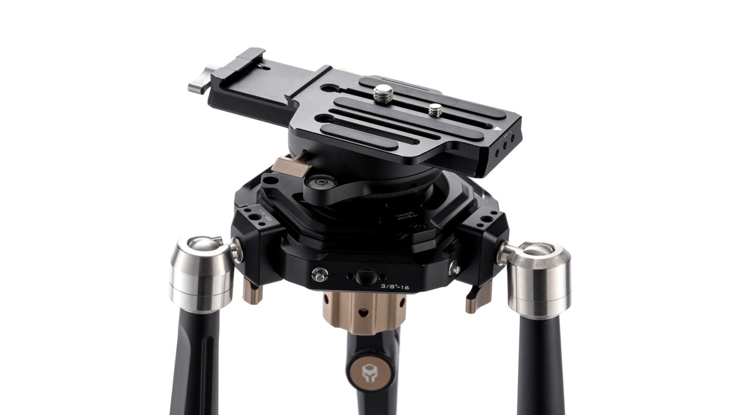 Hydra Articulating Car Mounting System | Tilta