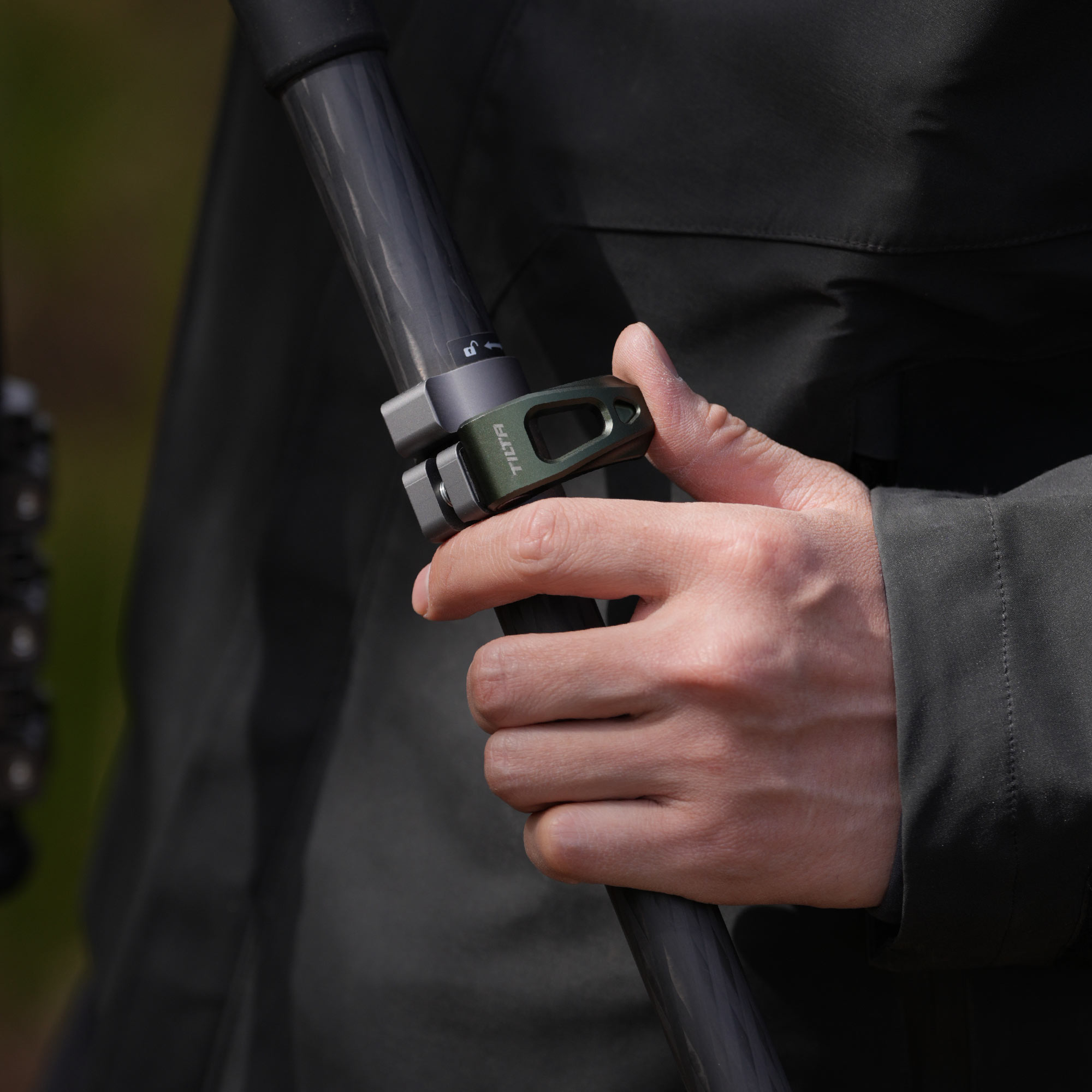 Tilta VT05 Travel Video Fluid Head with 3-Stage Carbon Fiber Tripod Legs (5KG) | Tilta