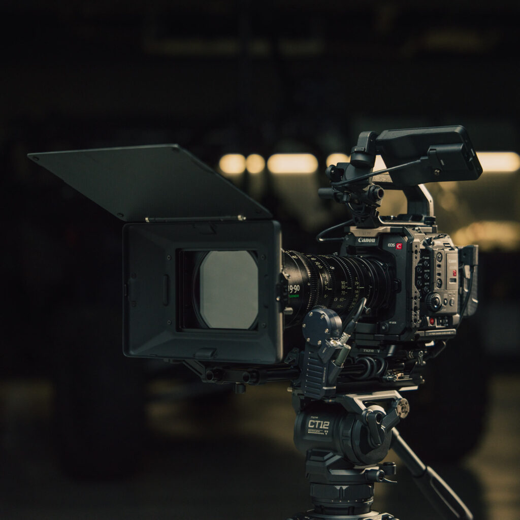 Tilta Manfrotto Style Quick Release Shoulder Pad Baseplate | Tilta