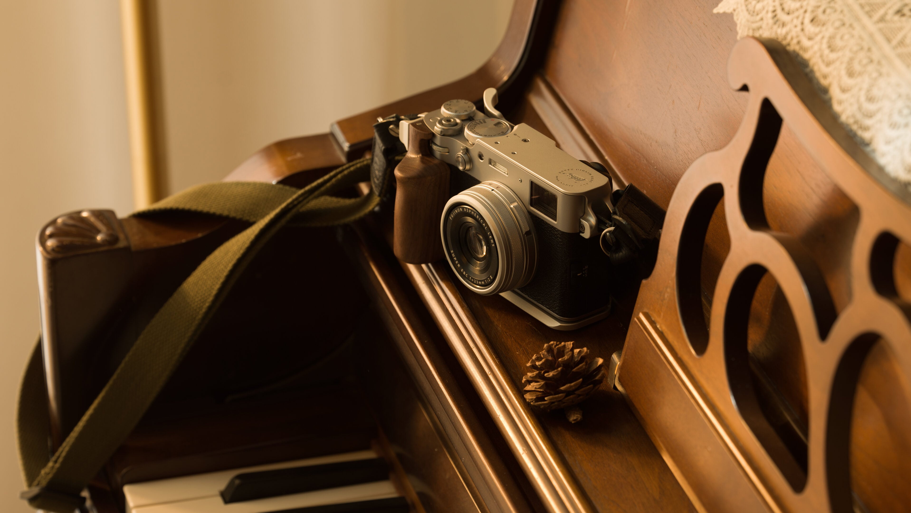 Vintage Camera Cage for Fujifilm X100VI Base Kit | Tilta