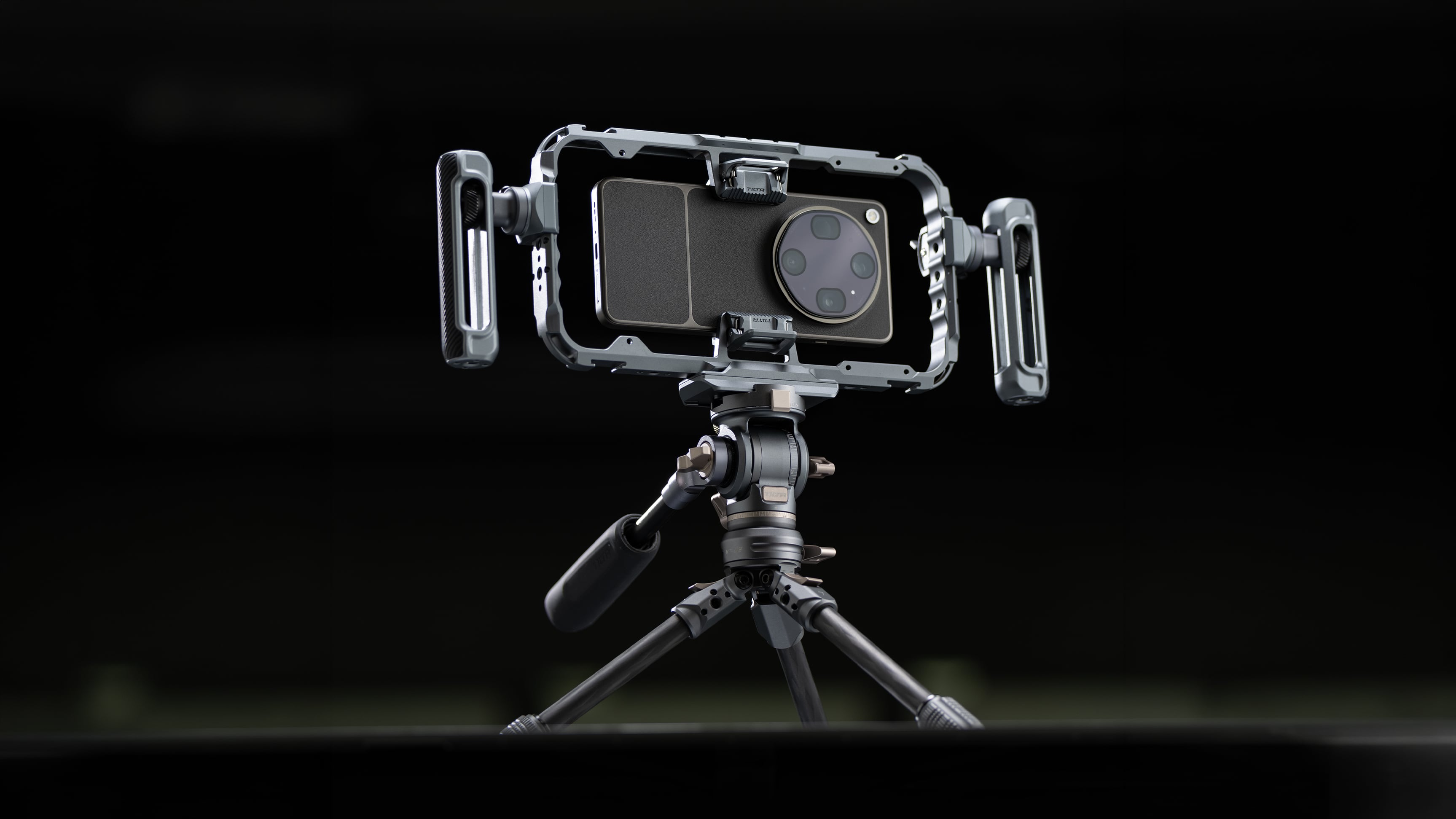 Khronos Universal Smartphone Case Base Kit - Space Gray | Tilta