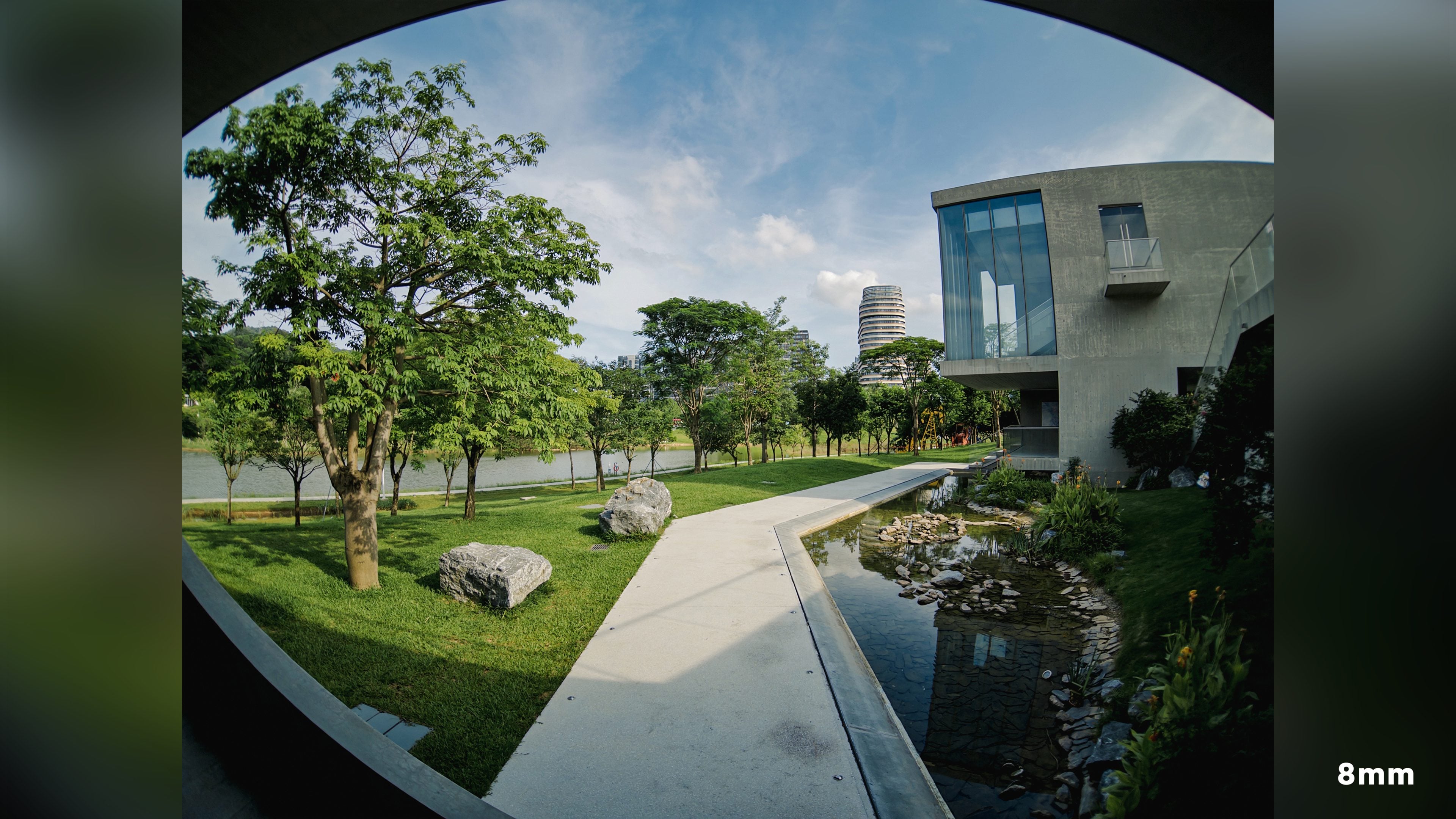 Tilta 8mm Fisheye Lens for iPhone (T-Mount) - Champagne | Tilta